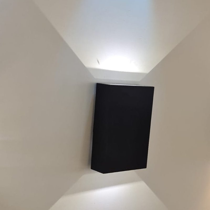 Arandela de LED Fit Externa IP65 4W 3000k